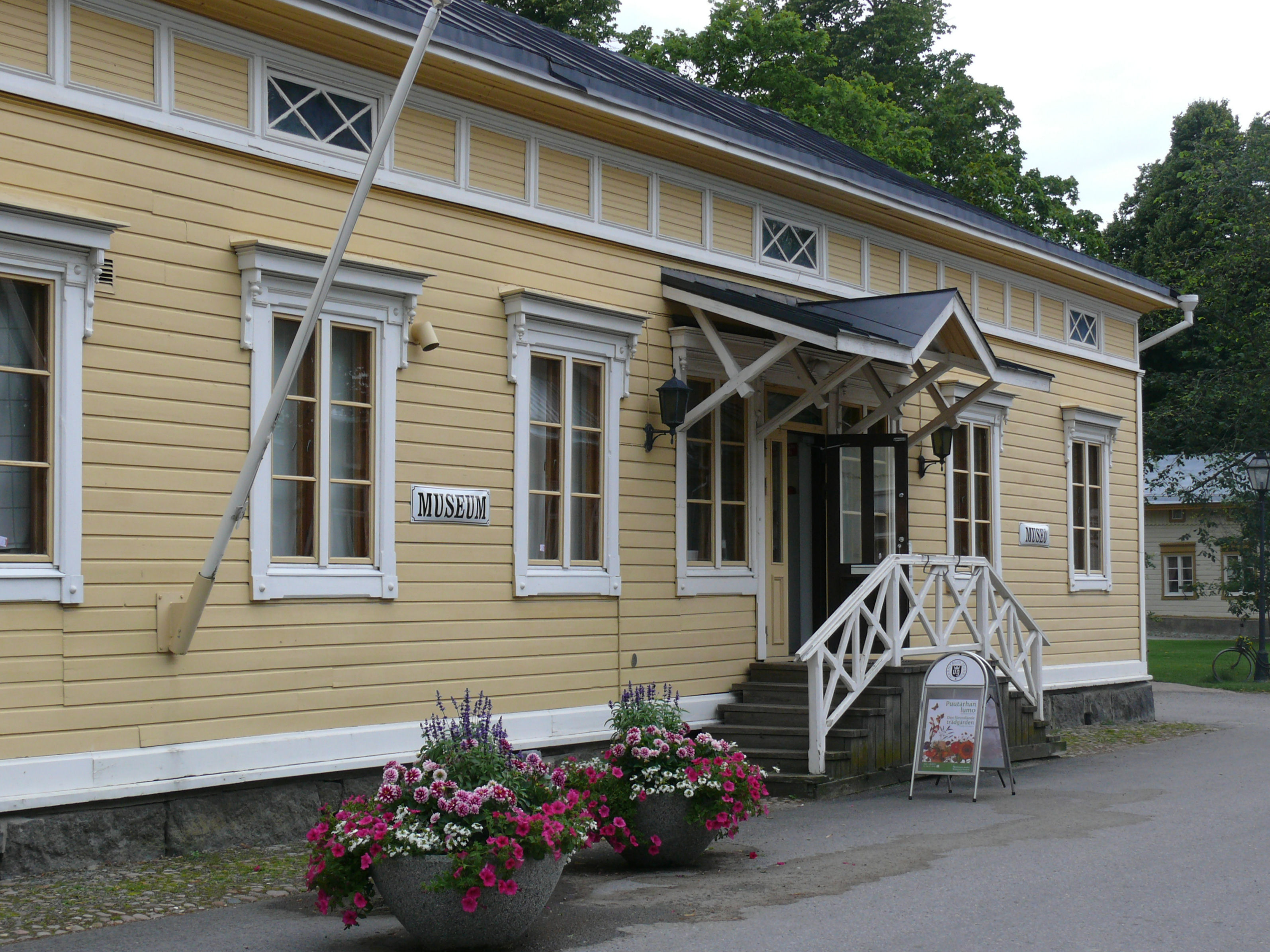 Aukioloajat ja pääsymaksut | Naantali